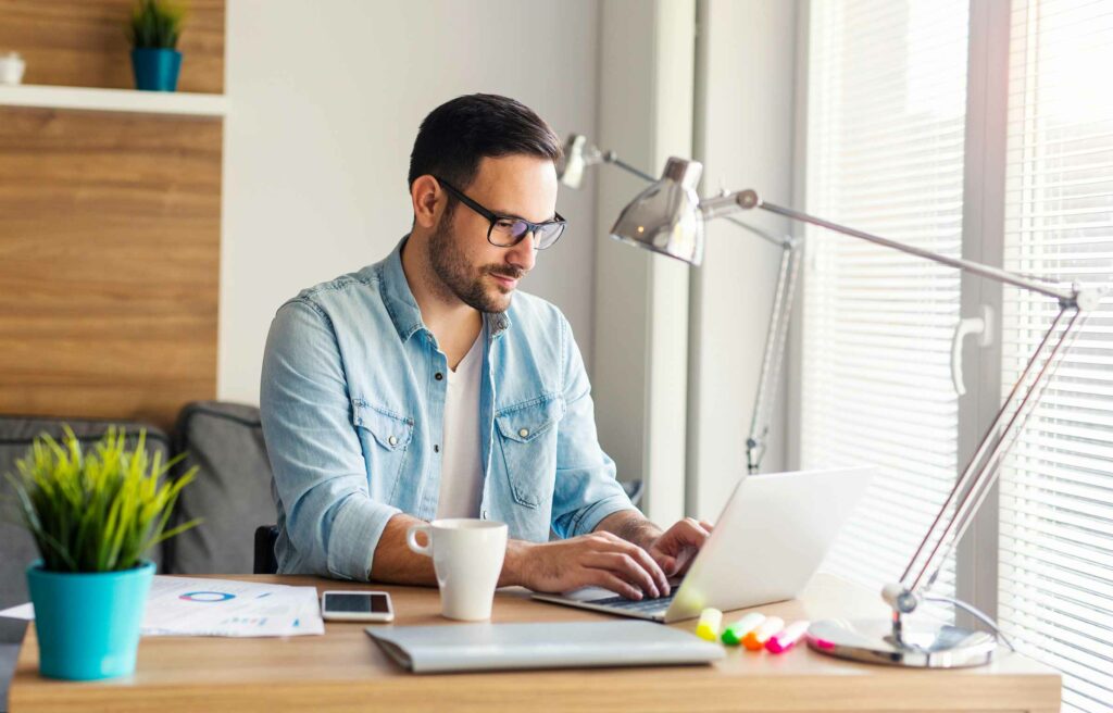 Find Remote Jobs: 10 Best Websites in 2025 for Remote Work