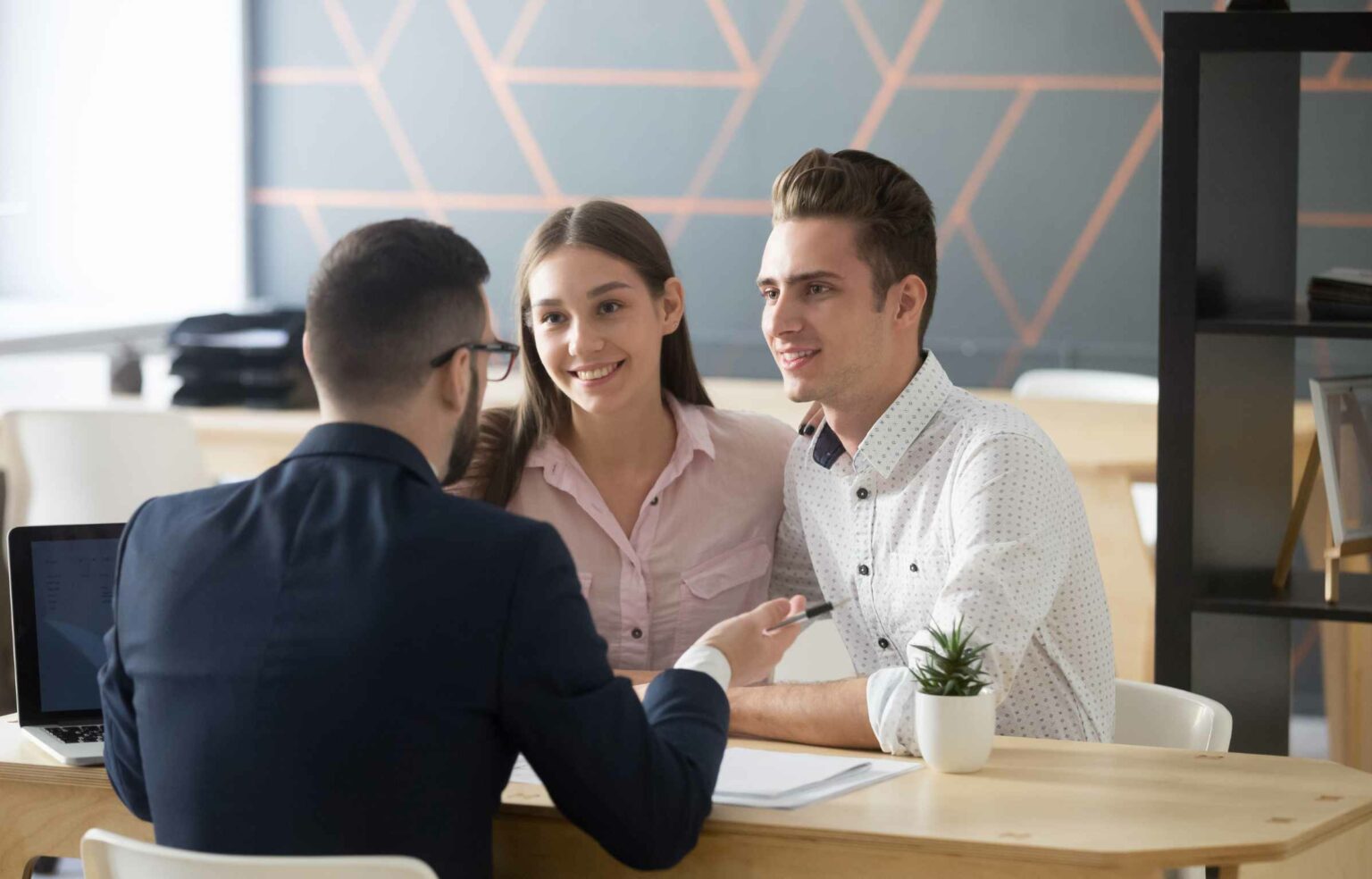 How Does a Relocation Loan Work for First-Time Relocators?