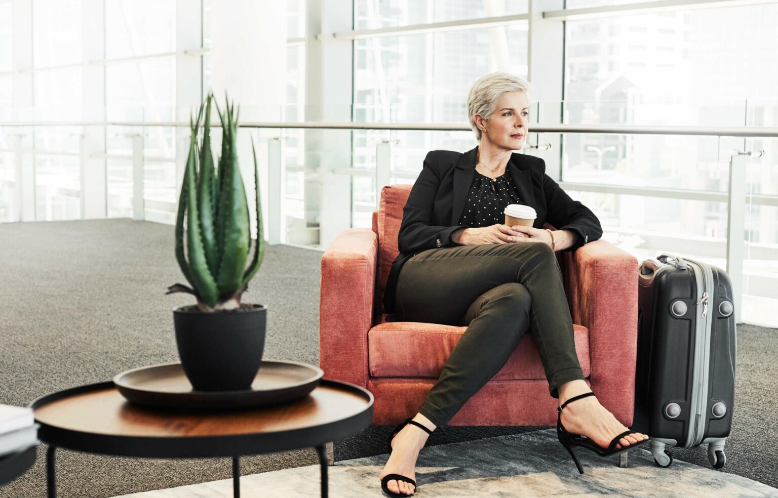 Lounge Key vs Priority Pass: Pick the Perfect Lounge Access