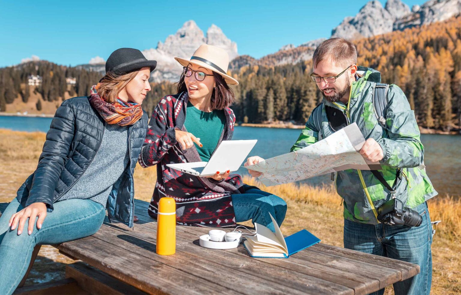 12 Remote Work Communities That Will Level Up Your Career