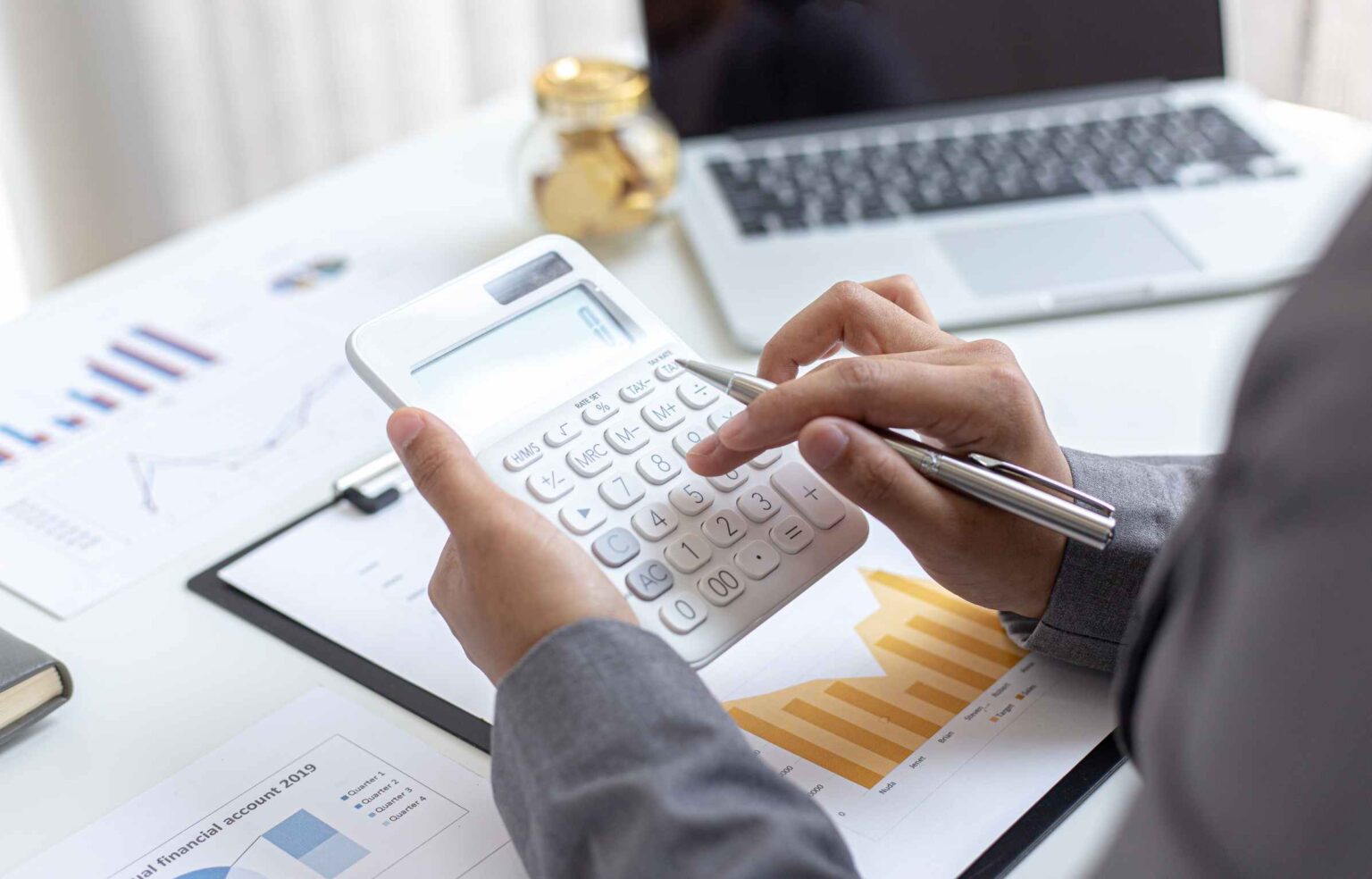 What Is a Micro-Retirement? Gen Z Trend That’s Making Waves