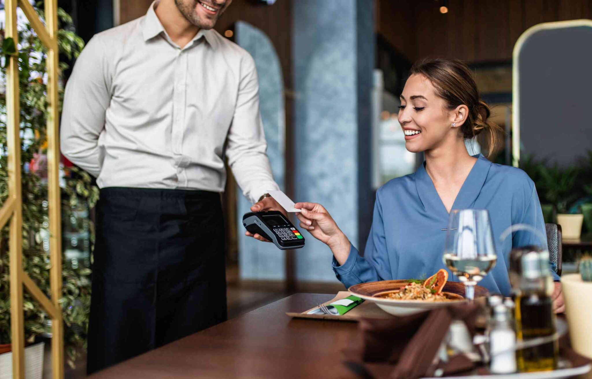 AAdvantage Dining Rewards Program Gives Meals Extra Value